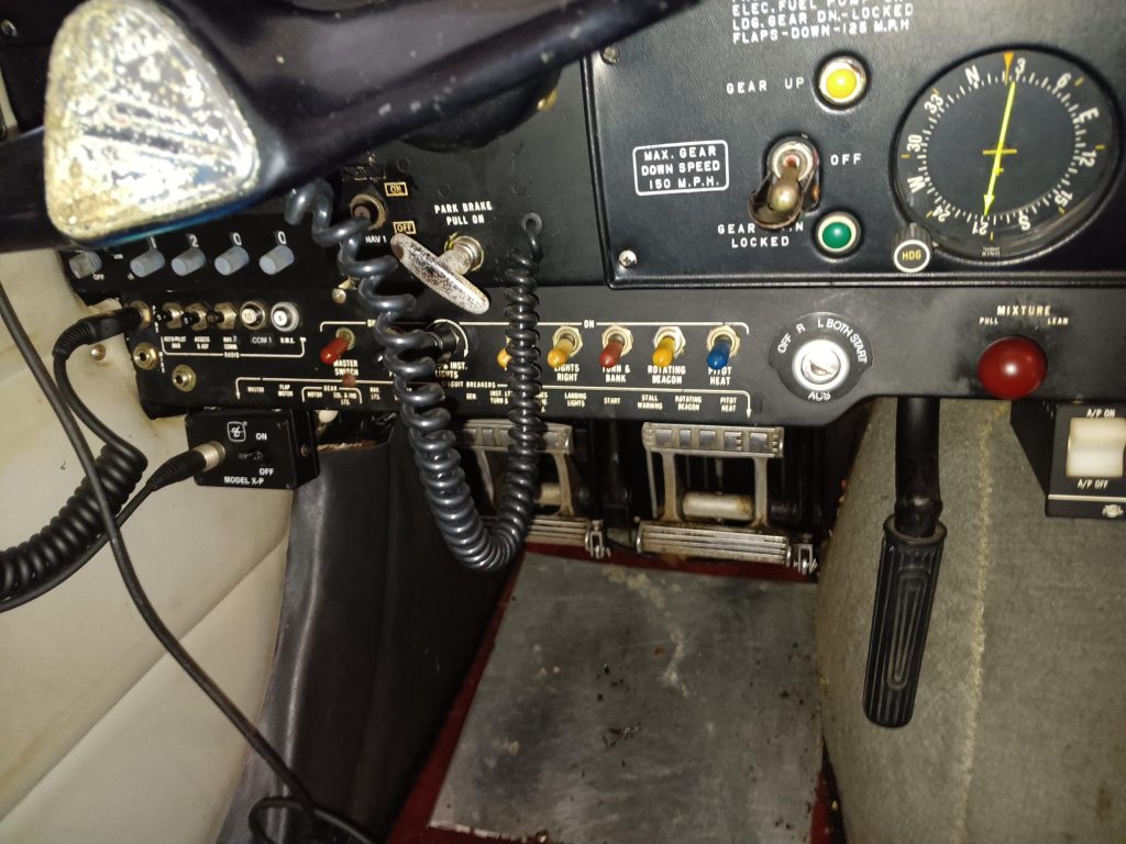 1962 Piper Comanche 250 (N7937P) Gallery – Wings of Hope Aircraft Sales